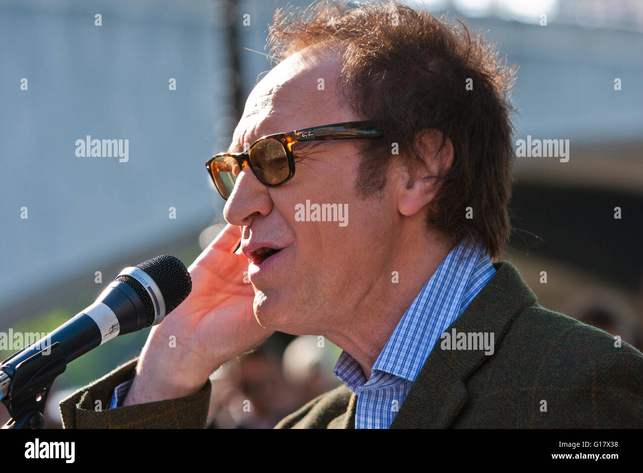 Ray Davies from the Kinks performing at the South Bank in London Stock ...