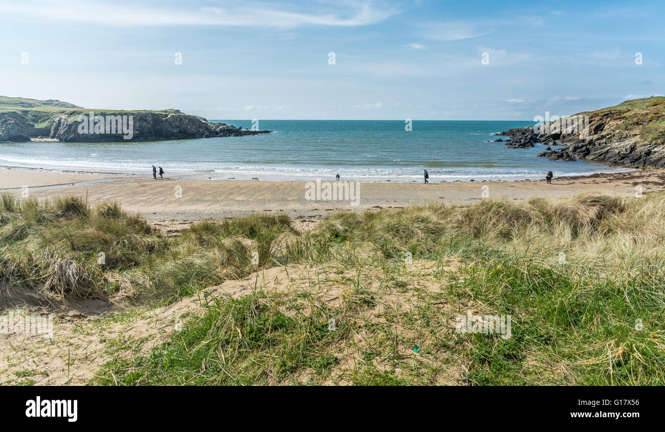 View of Cable Bay (Porth Trecastell), Rhosneigr, Anglesey Stock Photo ...