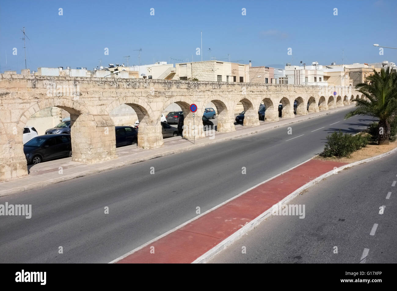 Roman Aqueduct at Balzan, Malta -1 Stock Photo - Alamy