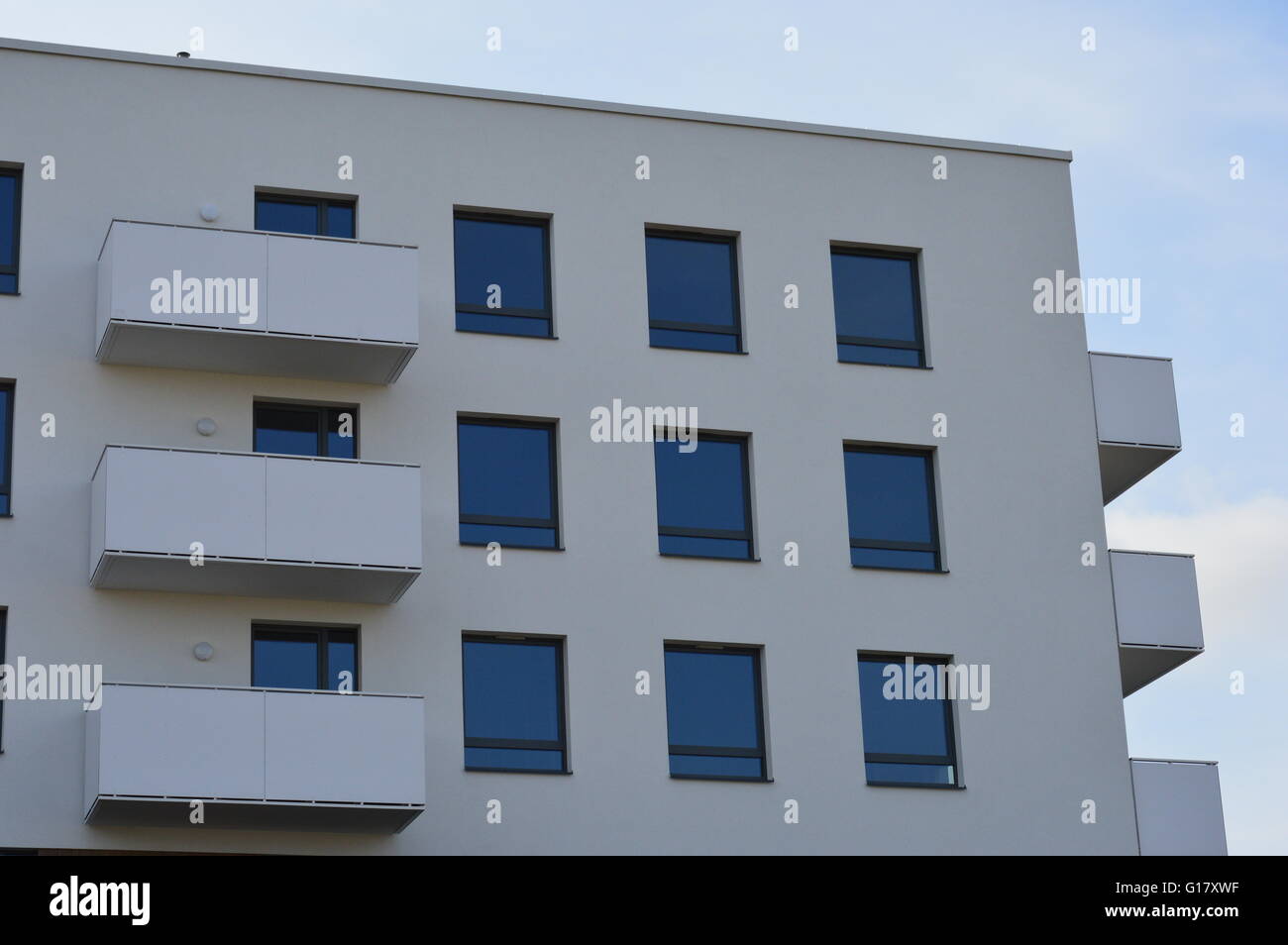 White new living building Stock Photo - Alamy