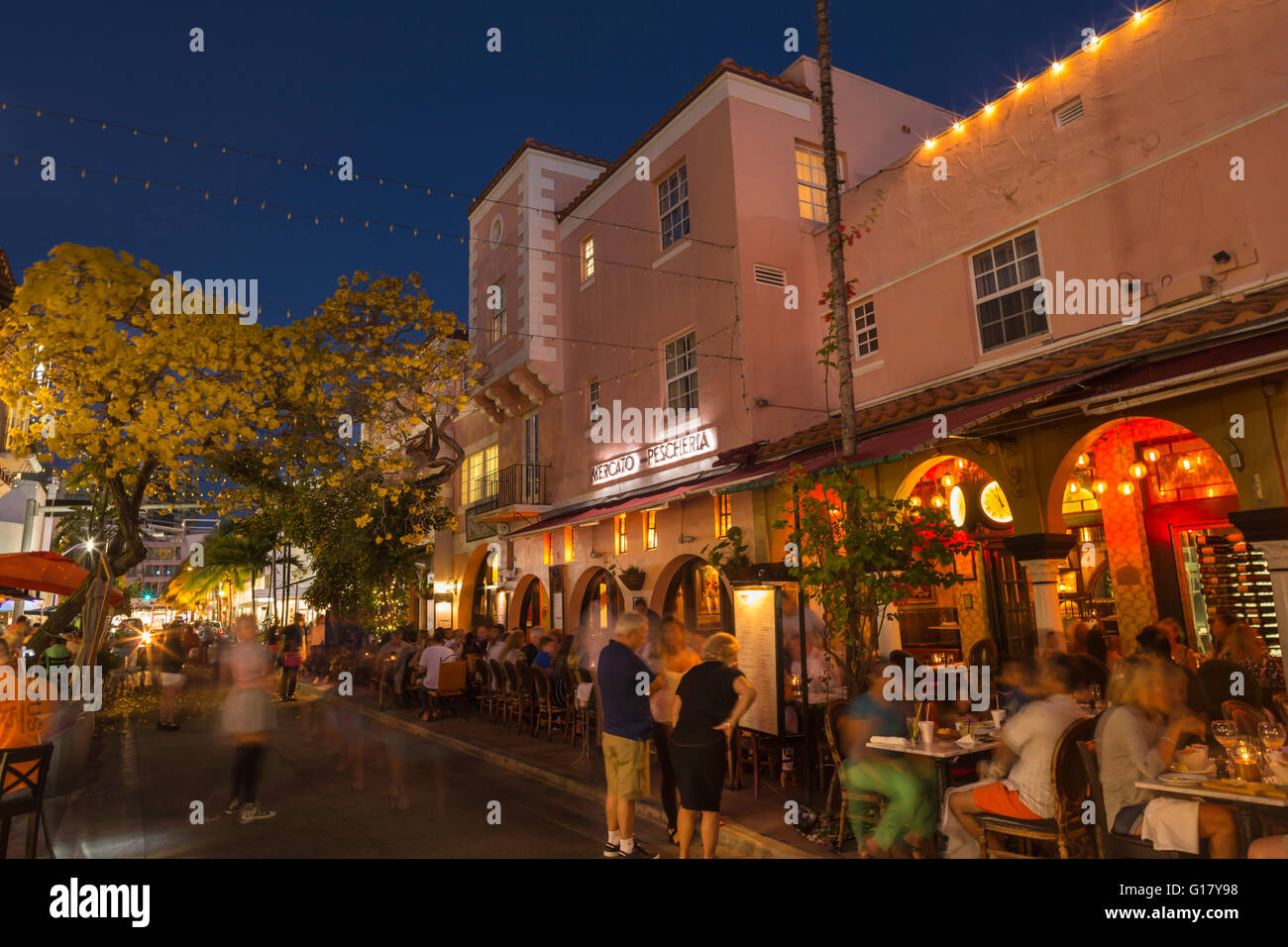 RESTAURANTS ESPANOLA WAY HISTORIC SPANISH VILLAGE MIAMI BEACH FLORIDA ...