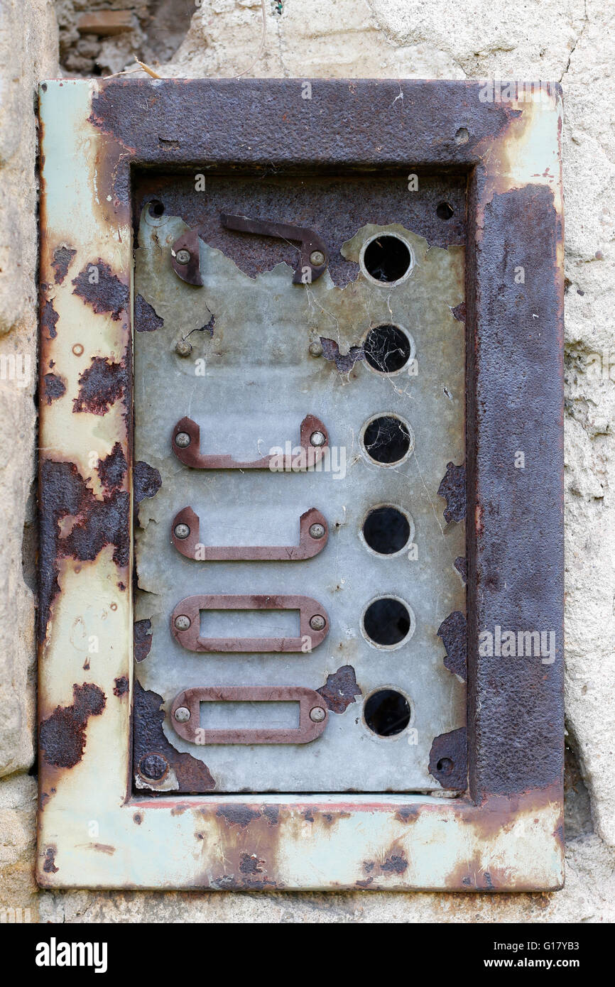 Old damaged hi-res stock photography and images - Alamy