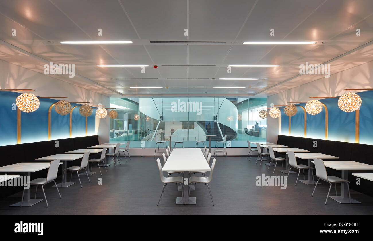 Masdar city hi-res stock photography and images - Alamy