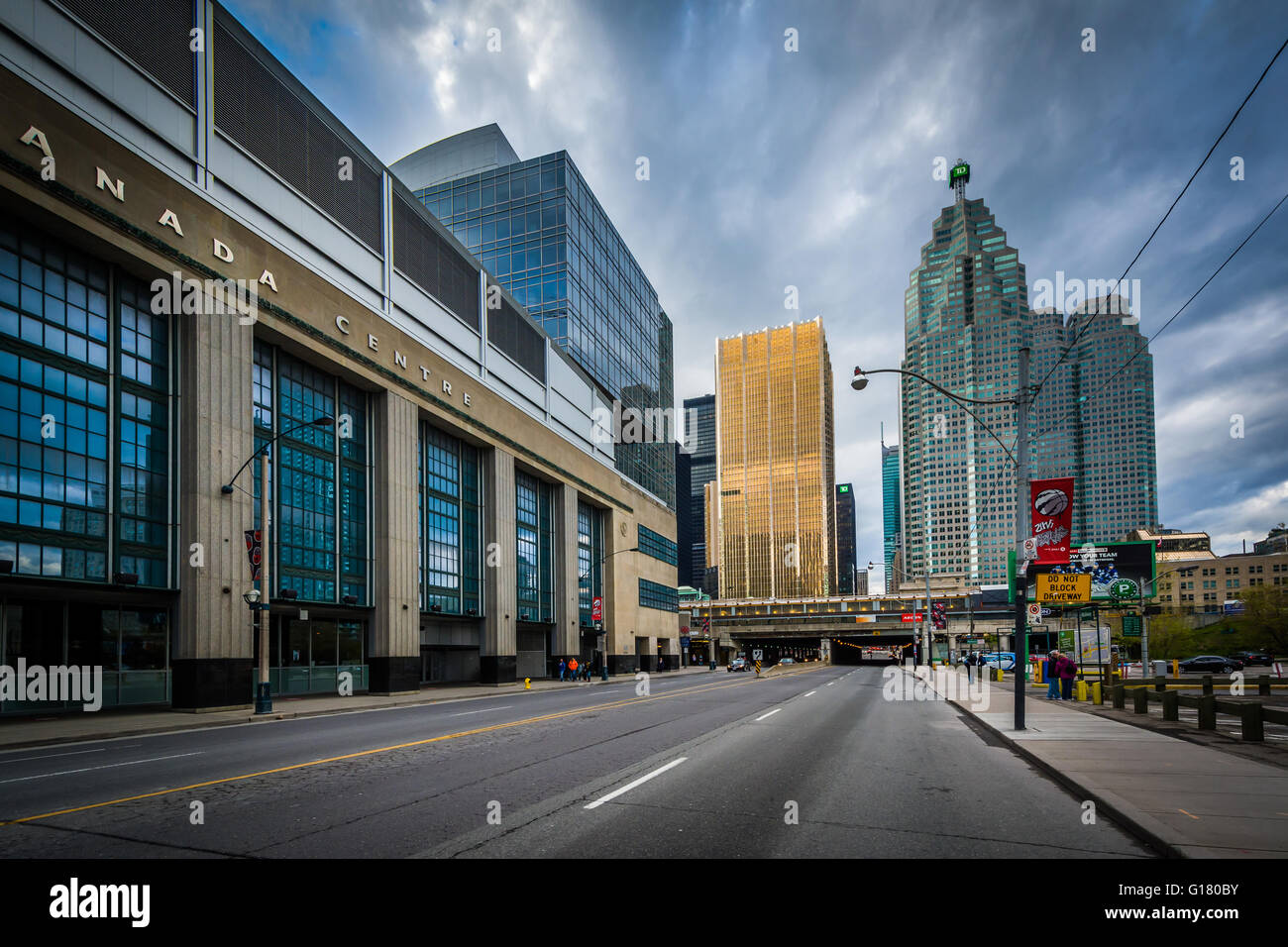 Toronto bay street hi-res stock photography and images - Alamy
