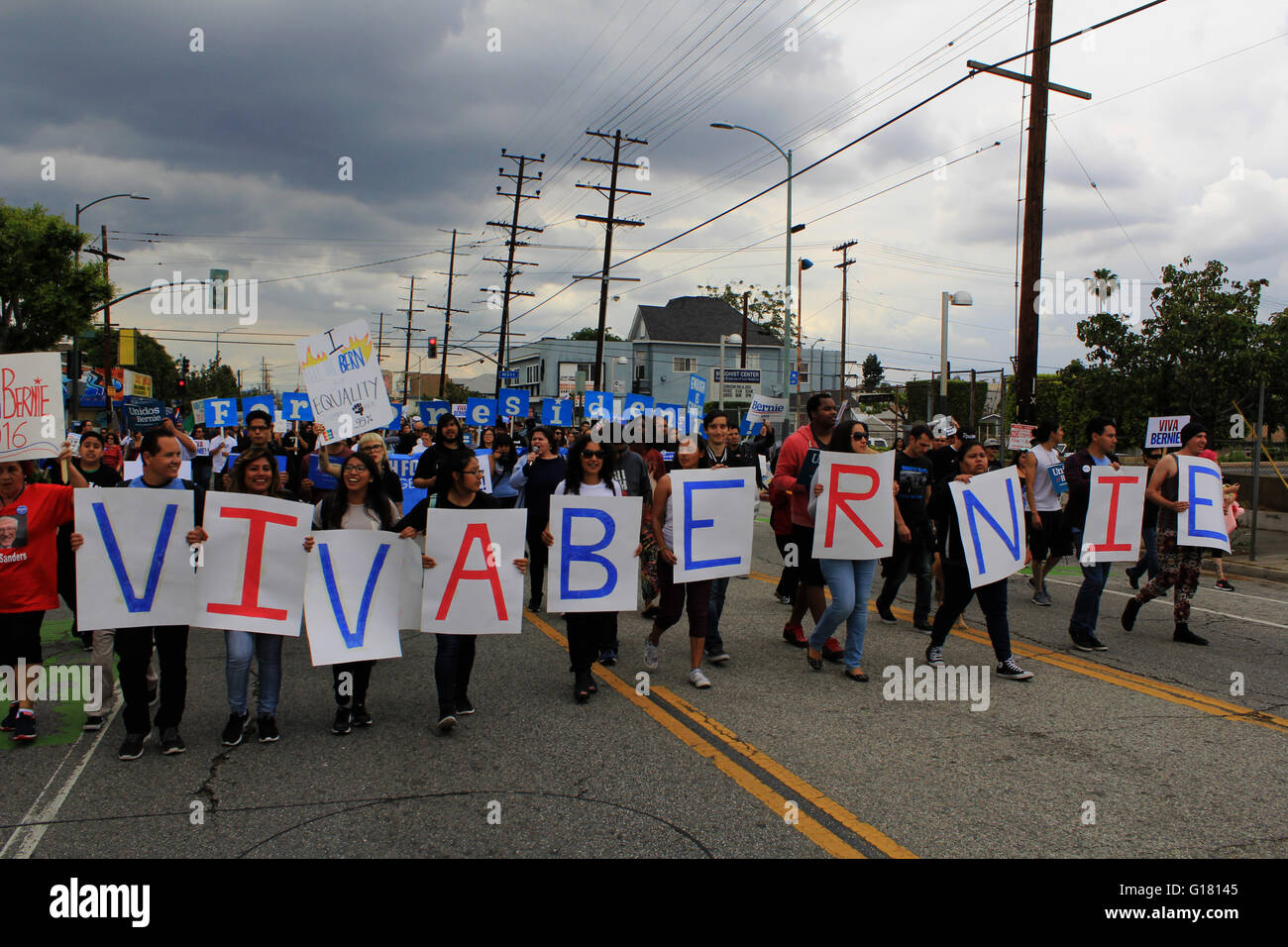 bernie sanders march in east los angeles brian mcguire Stock Photo - Alamy