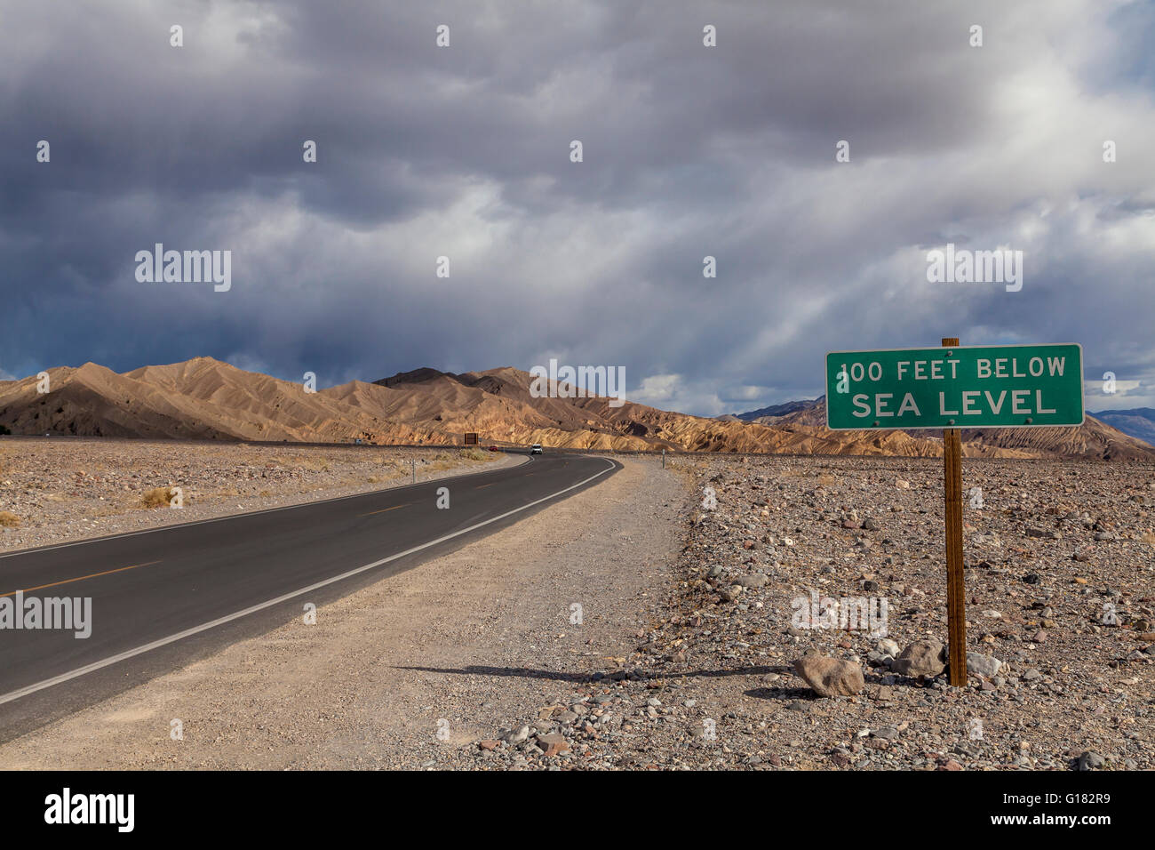 Level below hi-res stock photography and images - Alamy