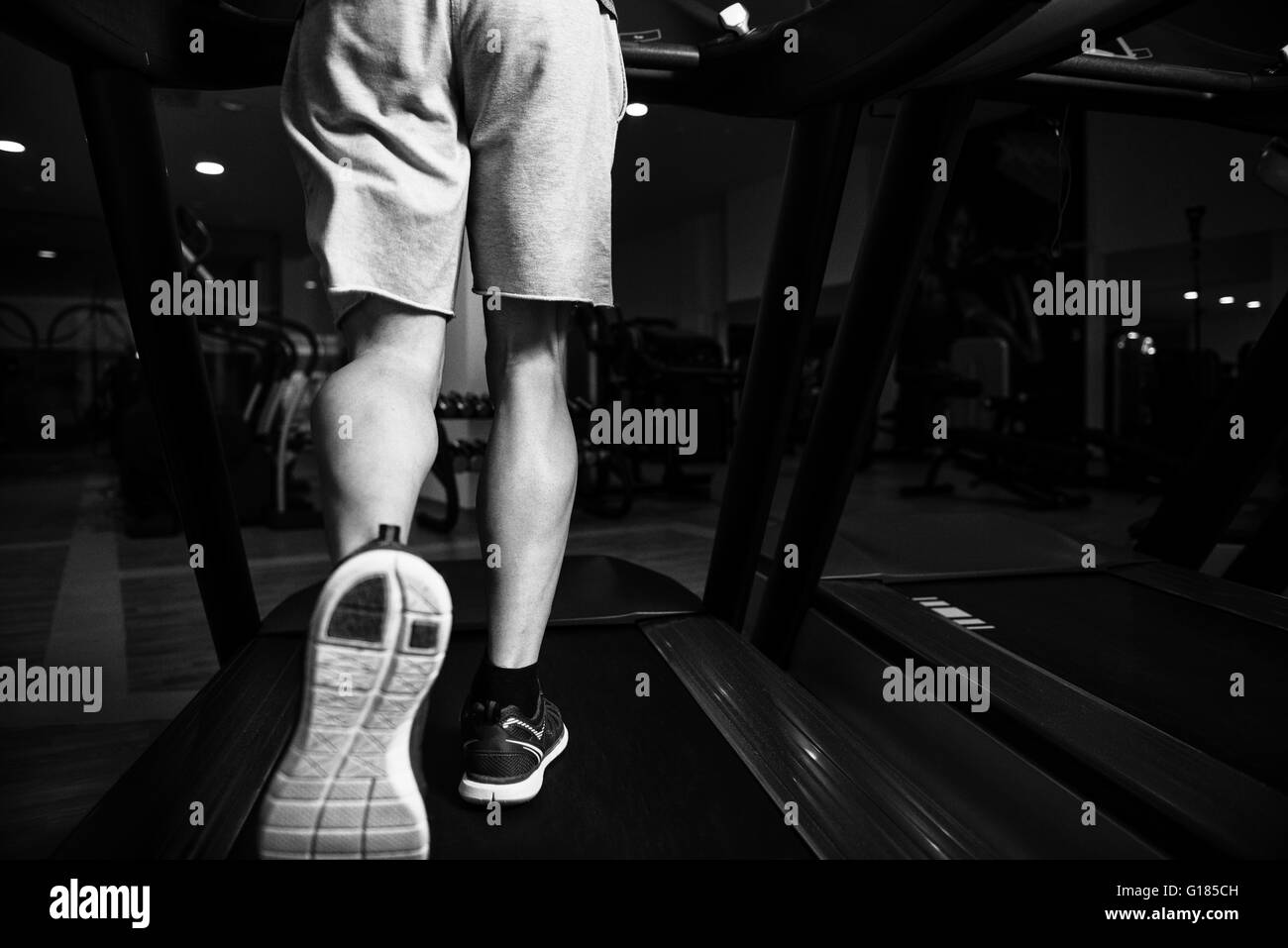 Legs running human on Black and White Stock Photos & Images - Alamy