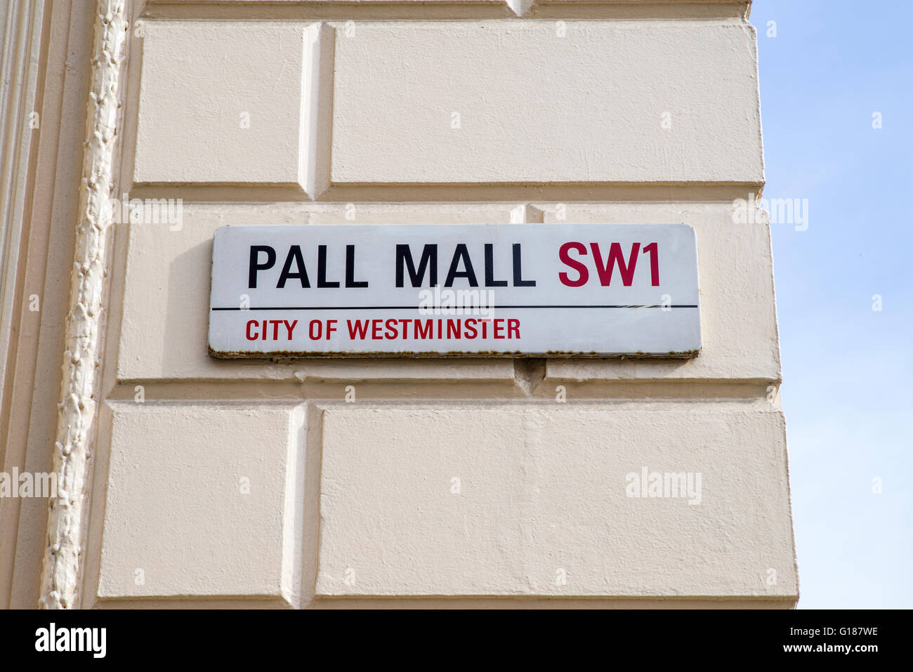 Pall mall road sign hi-res stock photography and images - Alamy