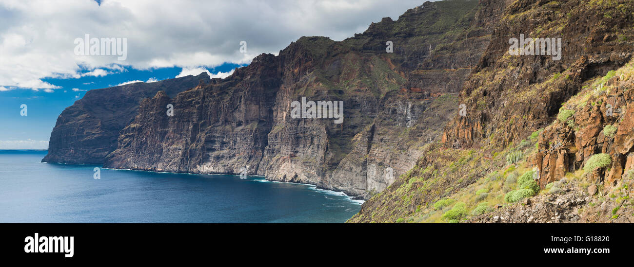 Los gigantes cliffs tenerife hi-res stock photography and images - Alamy