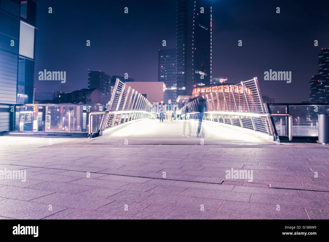 Walkways in use at night hi-res stock photography and images - Alamy