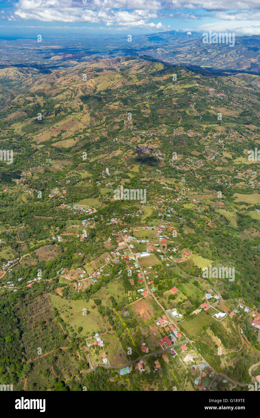 Small rural farms hi-res stock photography and images - Alamy