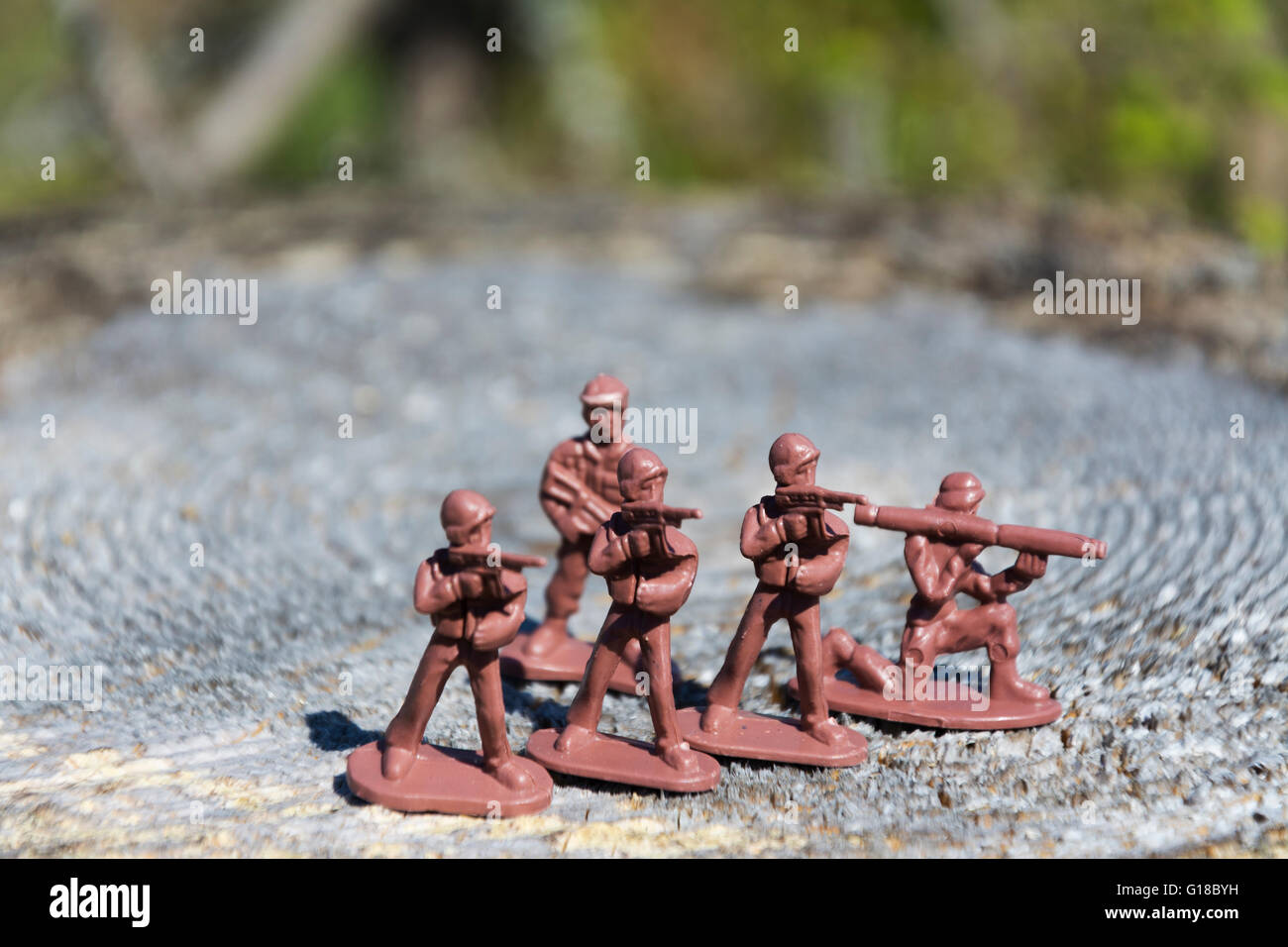 Plastic army men soldiers toy hi-res stock photography and images - Alamy