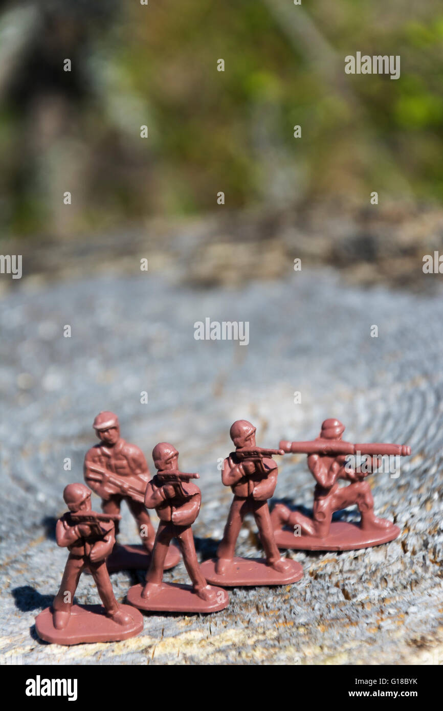 Army men toys hi-res stock photography and images - Alamy