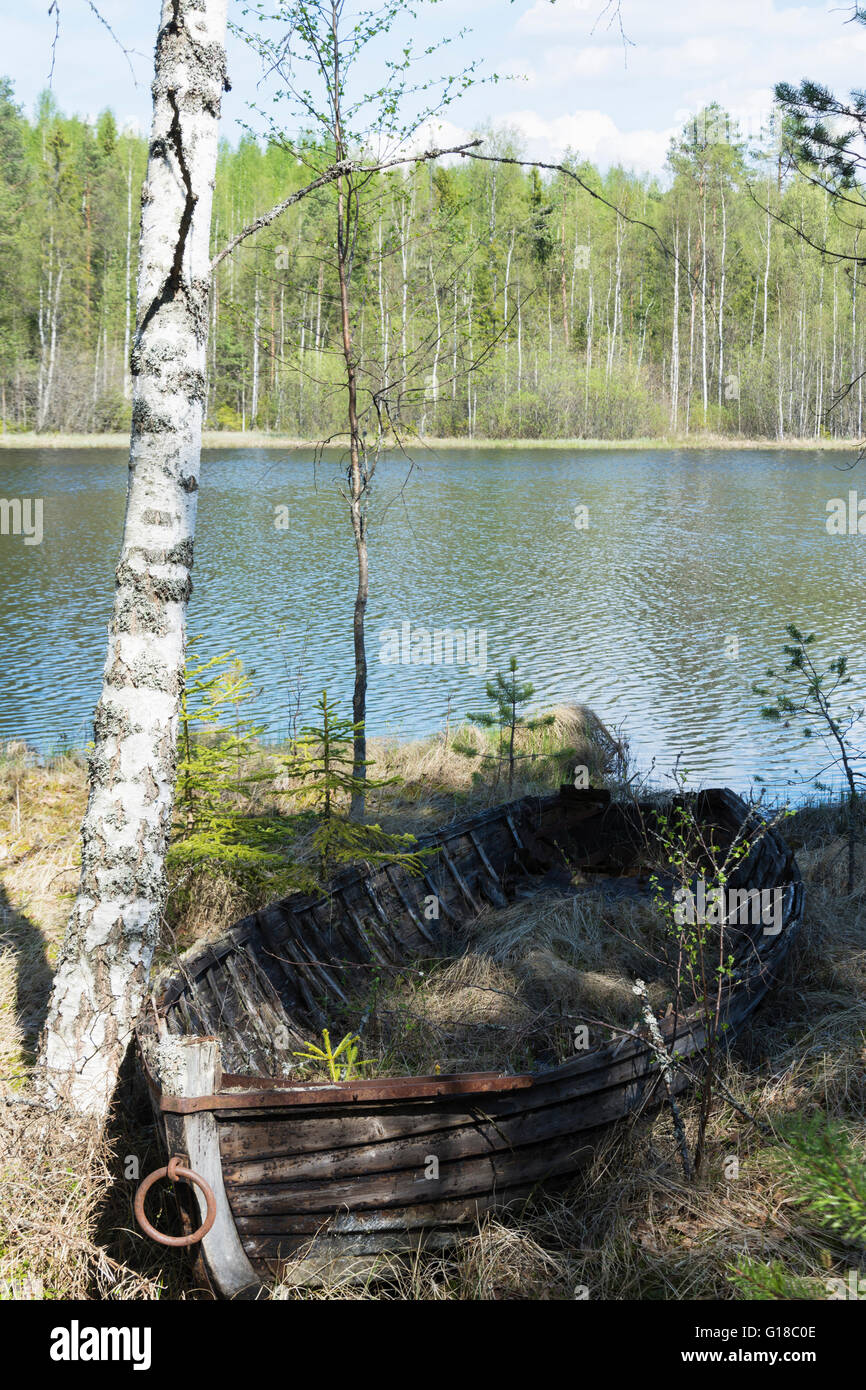 Rotten rowing boat hi-res stock photography and images - Alamy