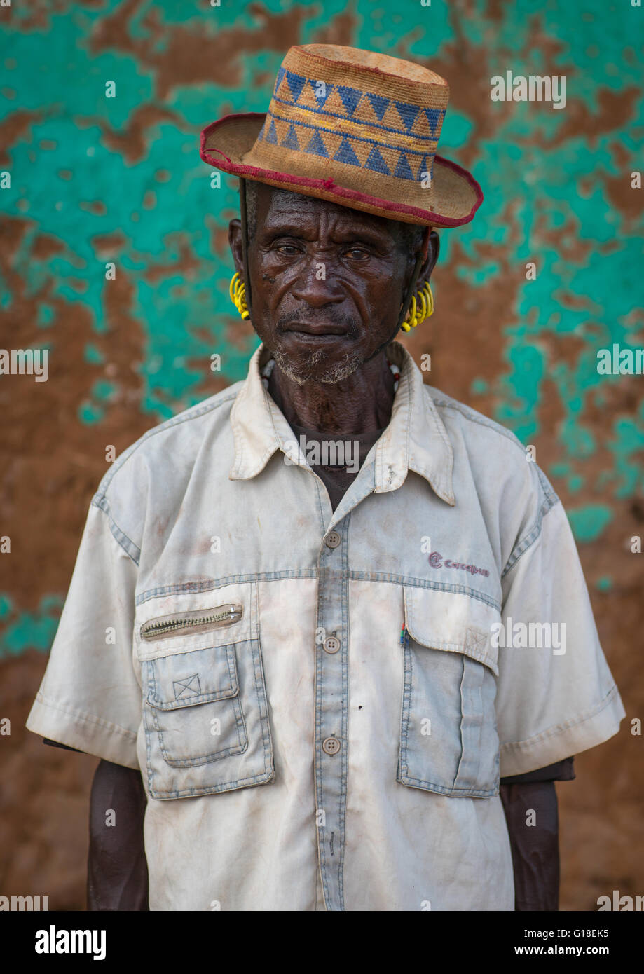 Portrait of a hamer tribe man with a hat, Omo valley, Turmi, Ethiopia ...