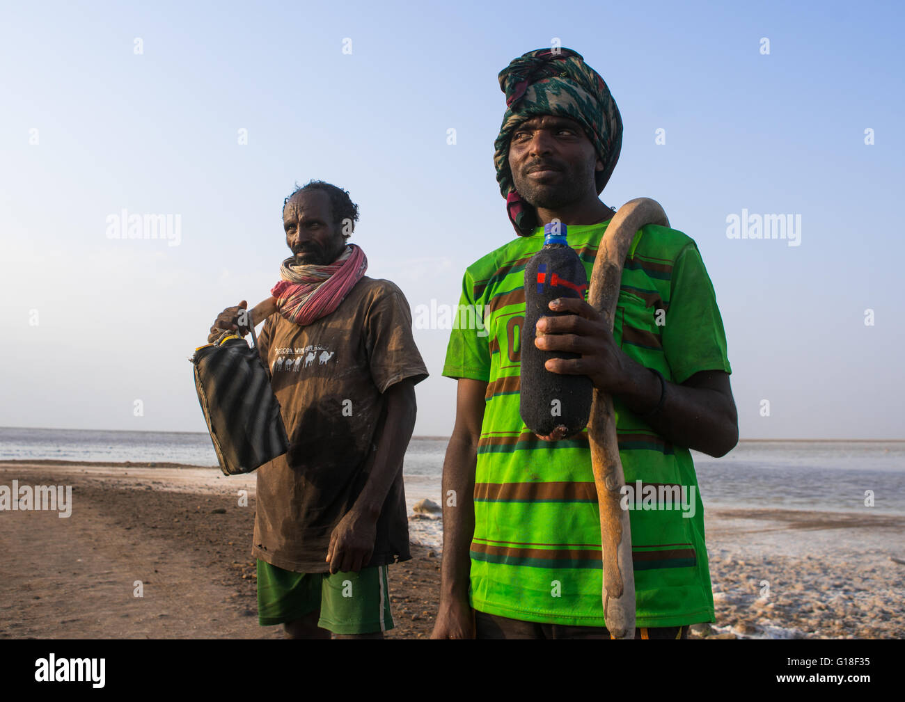 Afar workers at the salt mines, Afar region, Dallol, Ethiopia Stock ...