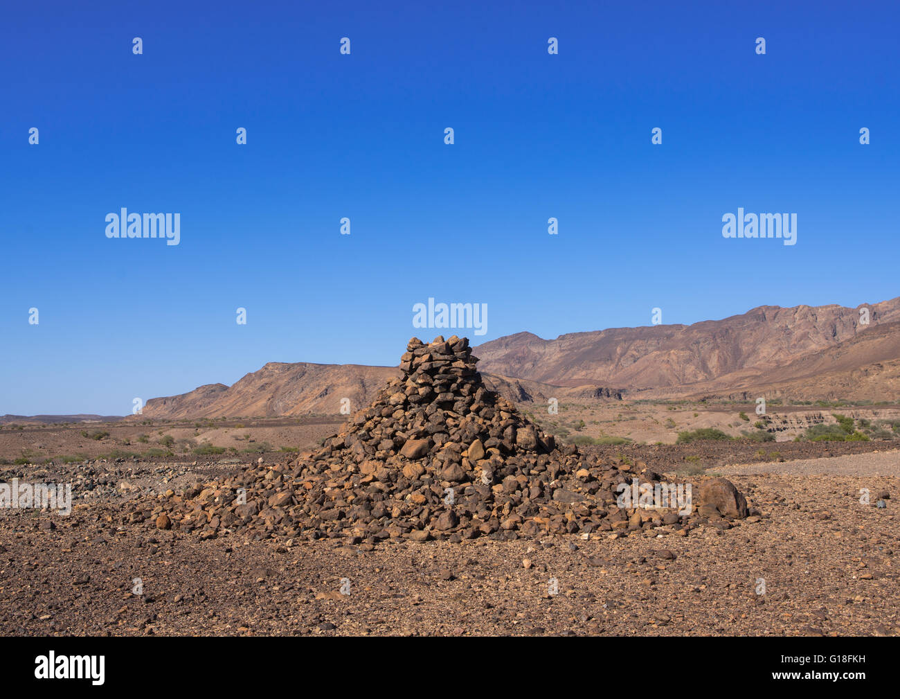 Old afar tribe grave in the danakil desert, Afar region, Semera ...