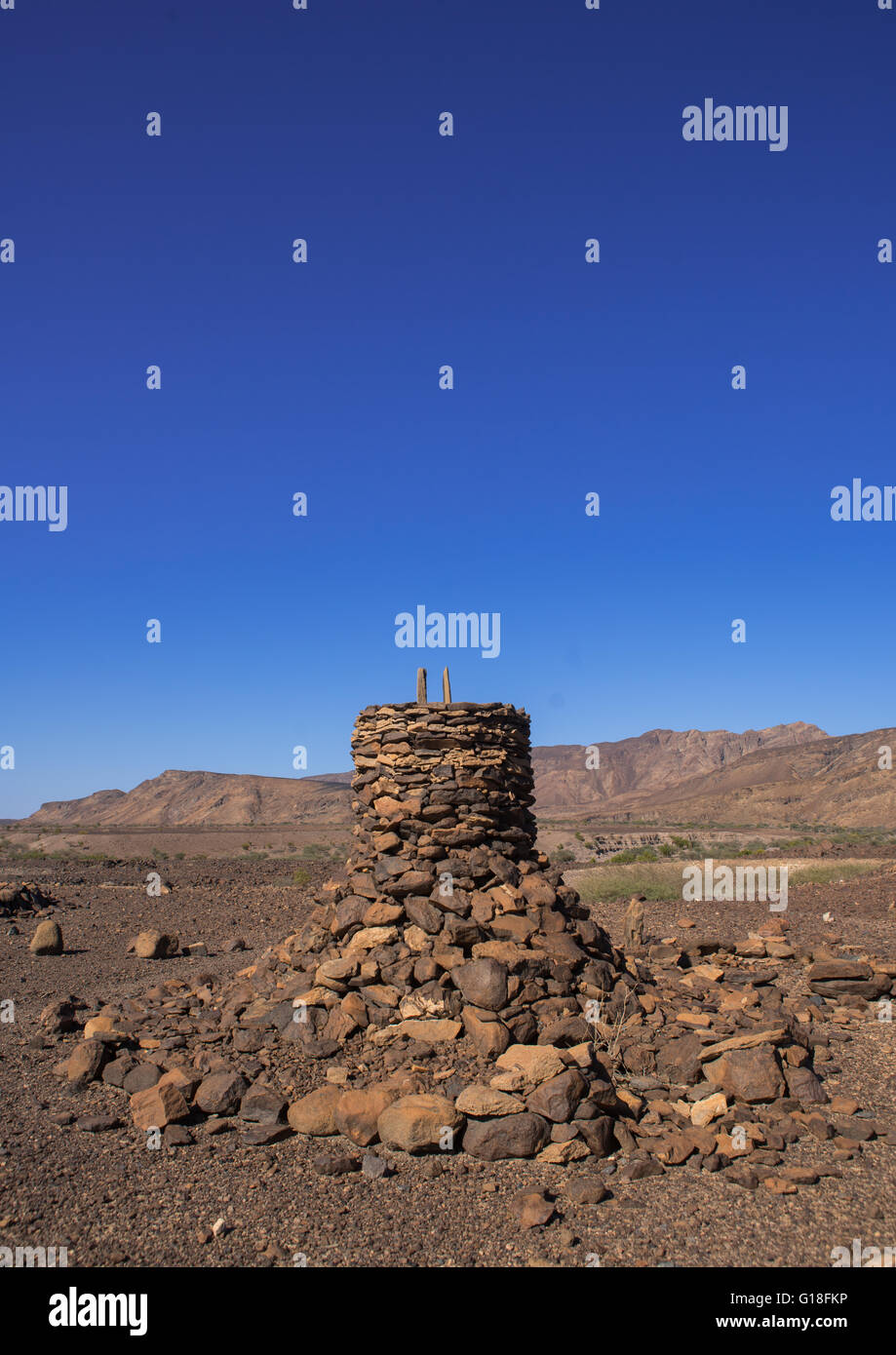 Old afar tribe grave in the danakil desert, Afar region, Semera ...