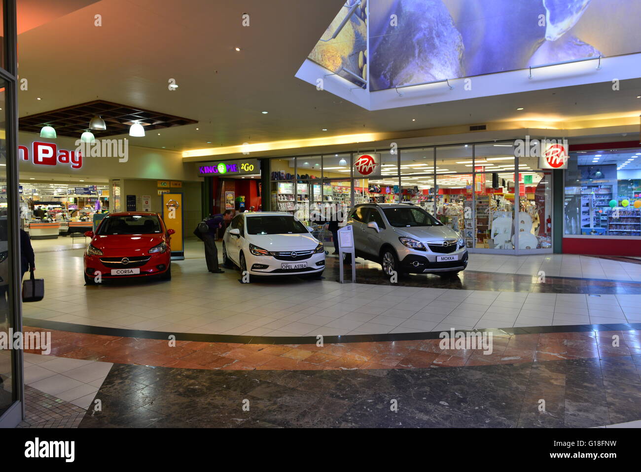 Worcester shopping mall in south hi-res stock photography and images ...