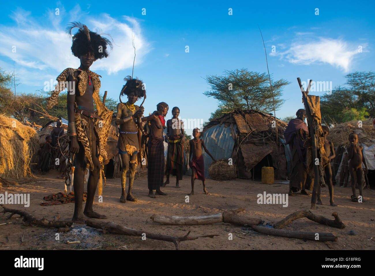 Leopard skin african ceremony hi-res stock photography and images - Alamy
