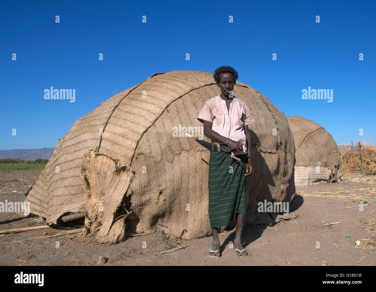 Afar tribe knife ethiopia hi-res stock photography and images - Alamy