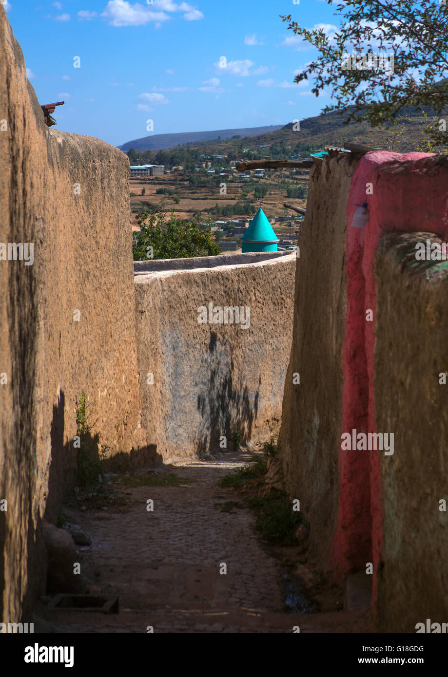 Narrow street in the old town, Harari region, Harar, Ethiopia Stock ...