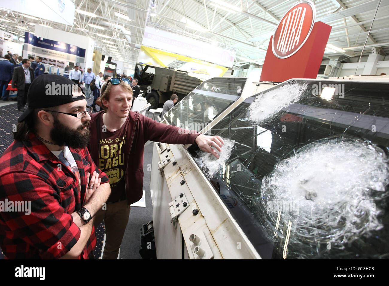 Bullet proof windshield hi-res stock photography and images - Alamy