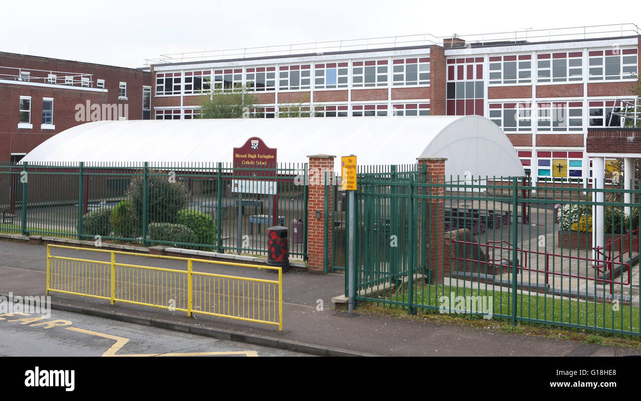 Reading, Berkshire, UK. 10th May 2016. GV of where a 12 year old was ...