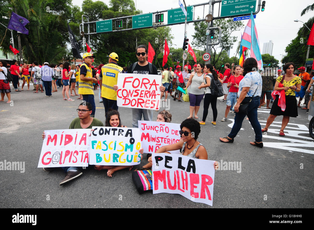 RECIFE, PE - 05/10/2016: MOBILIZATION DAY AGAINST COUP - The Frente ...