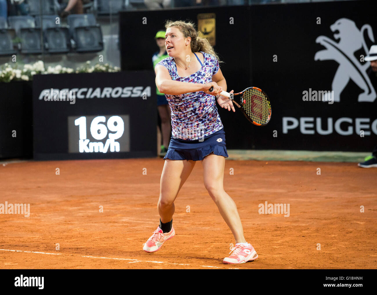 Anna-Lena Friedsam playing against Serena Williams, at the ATP & WTA ...