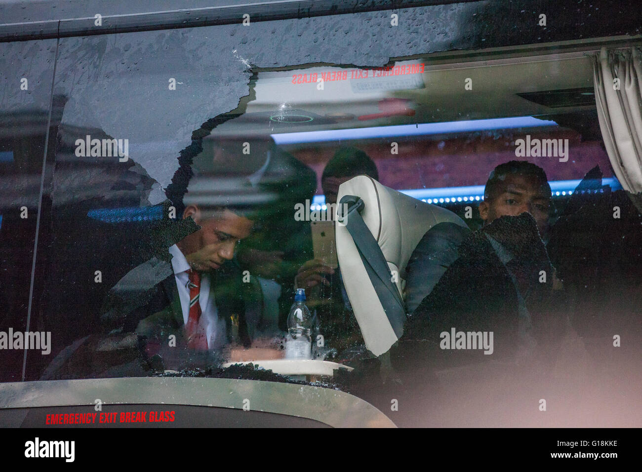 Tinted coach window hi-res stock photography and images - Alamy