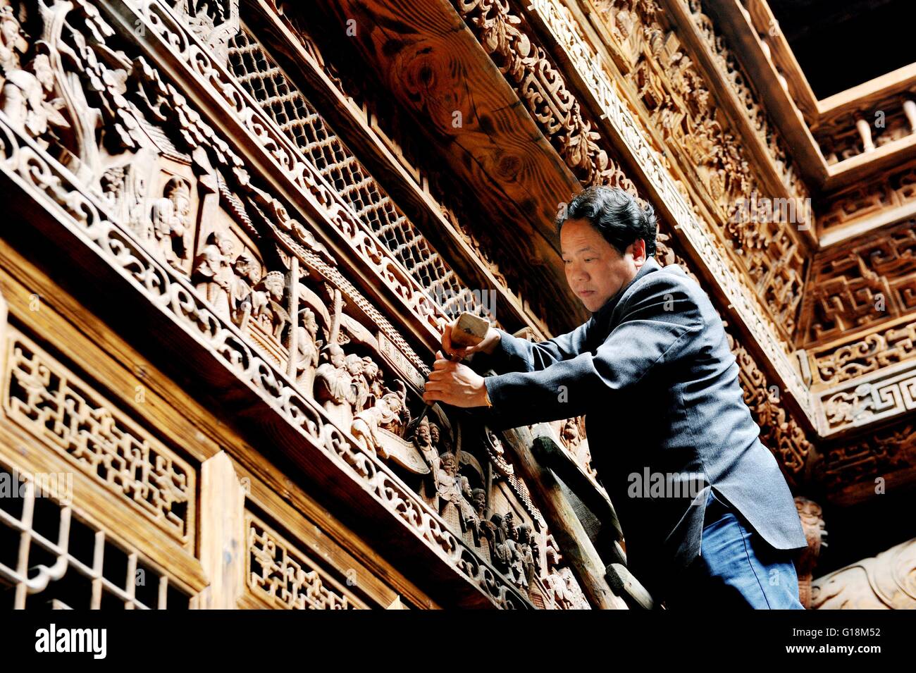 Various house styles hi-res stock photography and images - Alamy