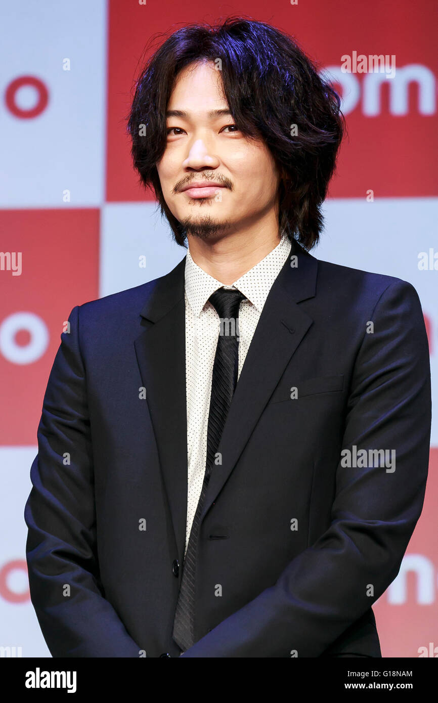 Tokyo, Japan. 11th May, 2016. Actor, Go Ayano, appears at NTT DOCOMO ...