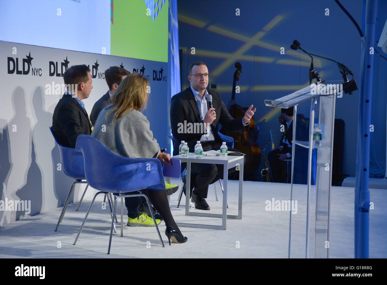 Holl house new york hi-res stock photography and images - Alamy