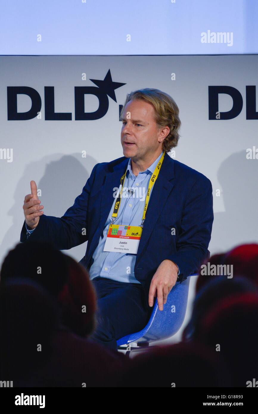 Justin smith bloomberg hi-res stock photography and images - Alamy