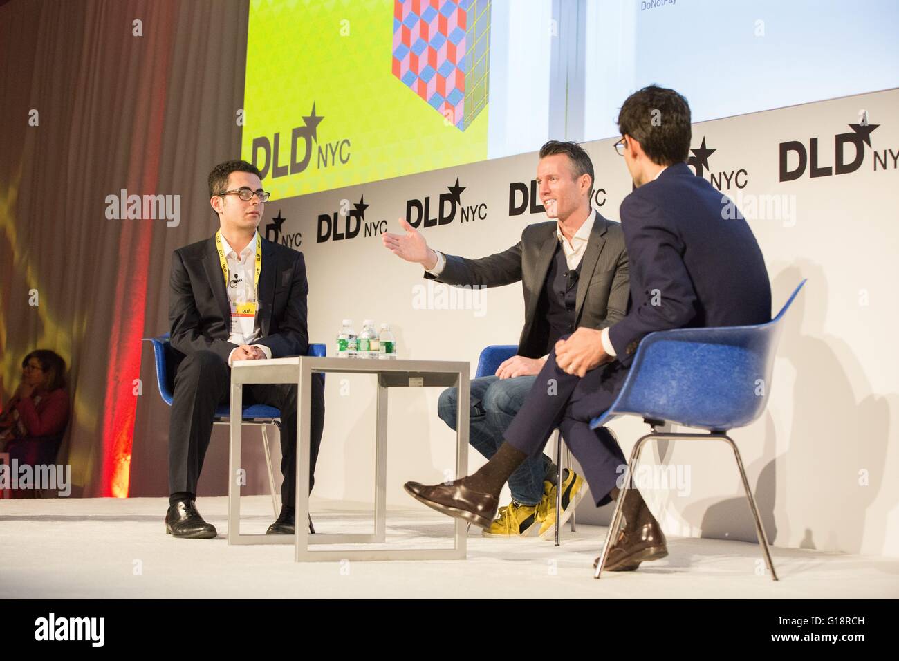 X ai hi-res stock photography and images - Alamy