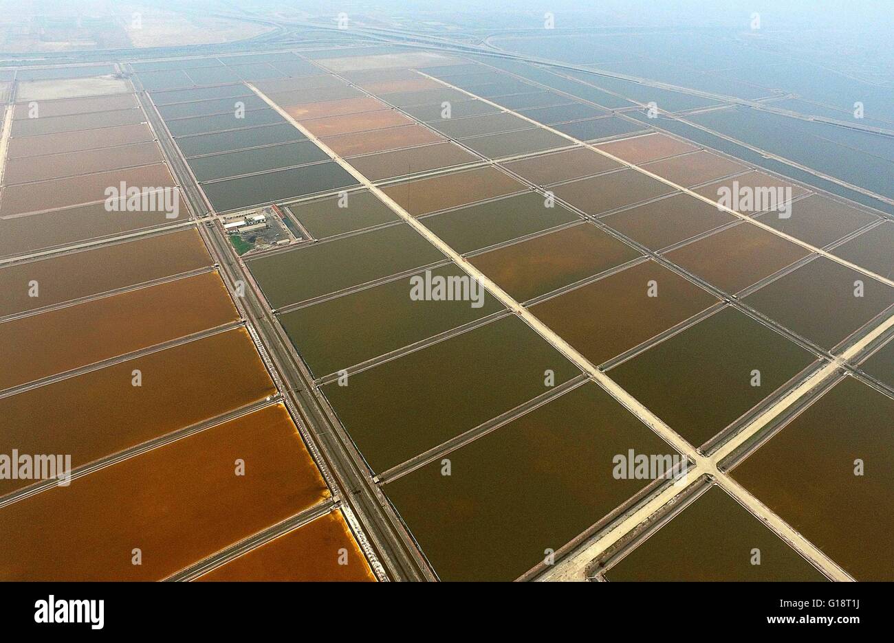 000 tons of salt hi-res stock photography and images - Alamy