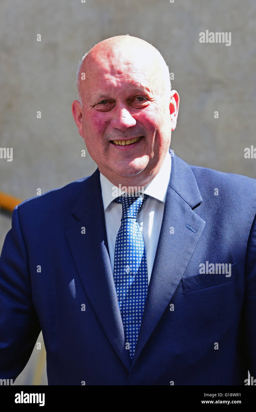 Scottish parliament deputy presiding officer hi-res stock photography ...