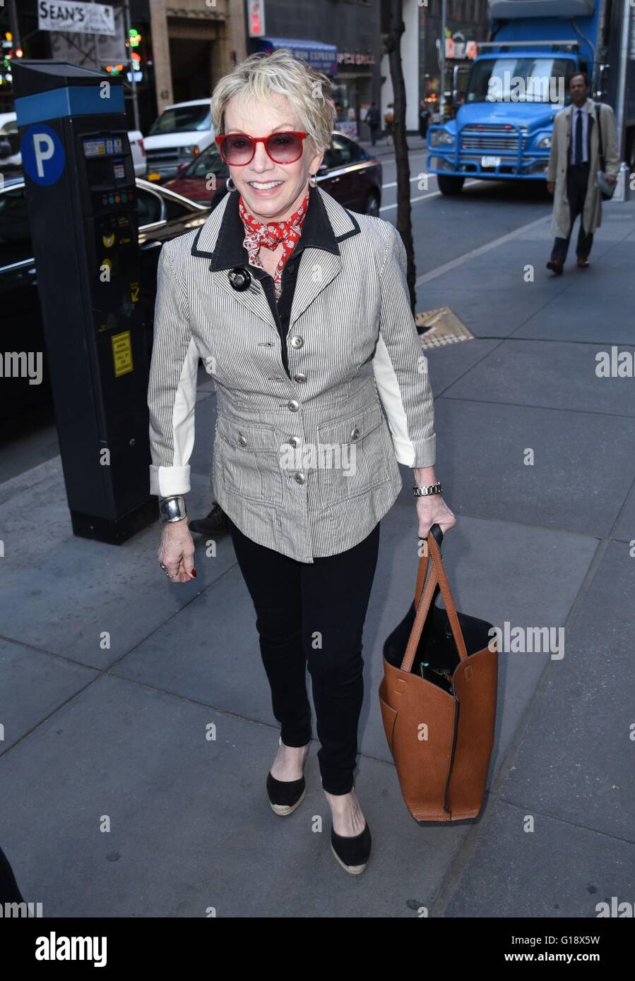 Sandy duncan hi-res stock photography and images - Alamy