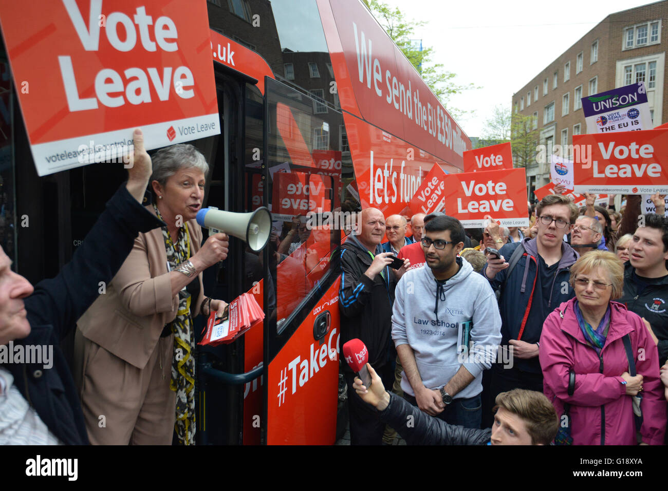 Exeter, Devon, UK. 11th May, 2016. Boris Johnson MP and Gisela Stuart ...
