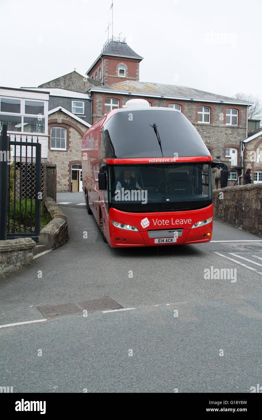 Boris brexit bus hi-res stock photography and images - Alamy