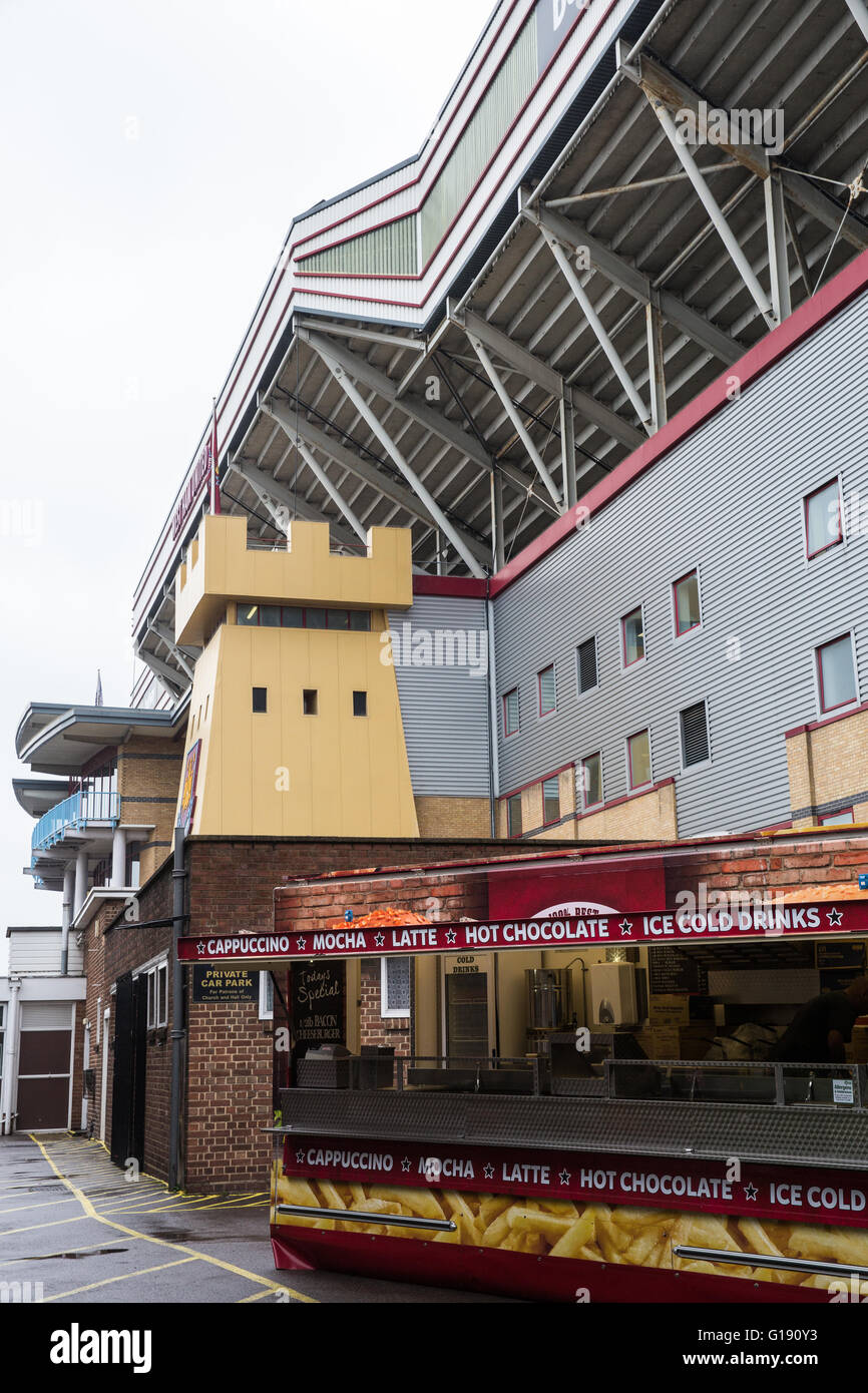 West ham stadium food hi-res stock photography and images - Alamy