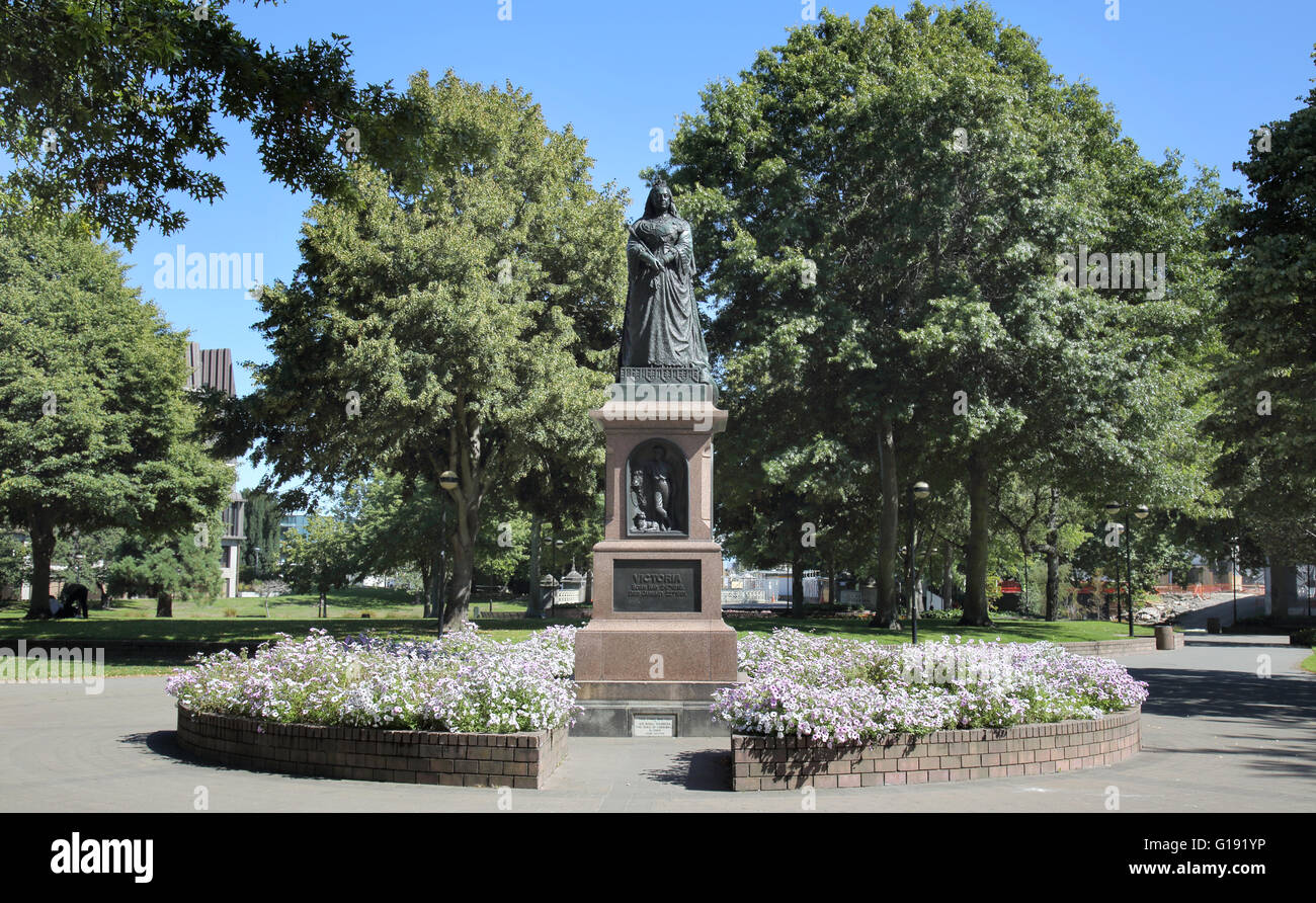 victoria square and gardens in christchurch new zealand south island ...
