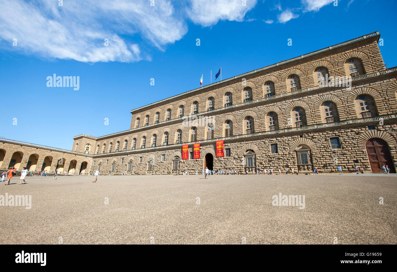 Palazzo pitti firenze hi-res stock photography and images - Alamy