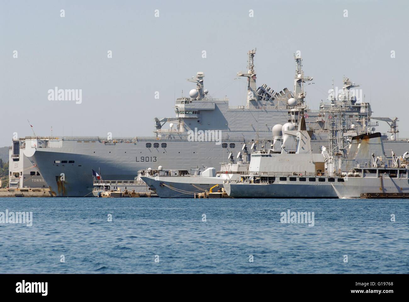 French Navy, Toulon naval base, Mistral amphibious assault ship Stock ...