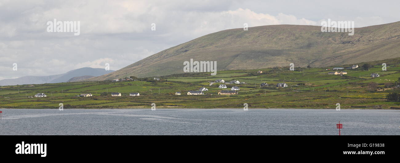 Typical irish landscape hi-res stock photography and images - Alamy