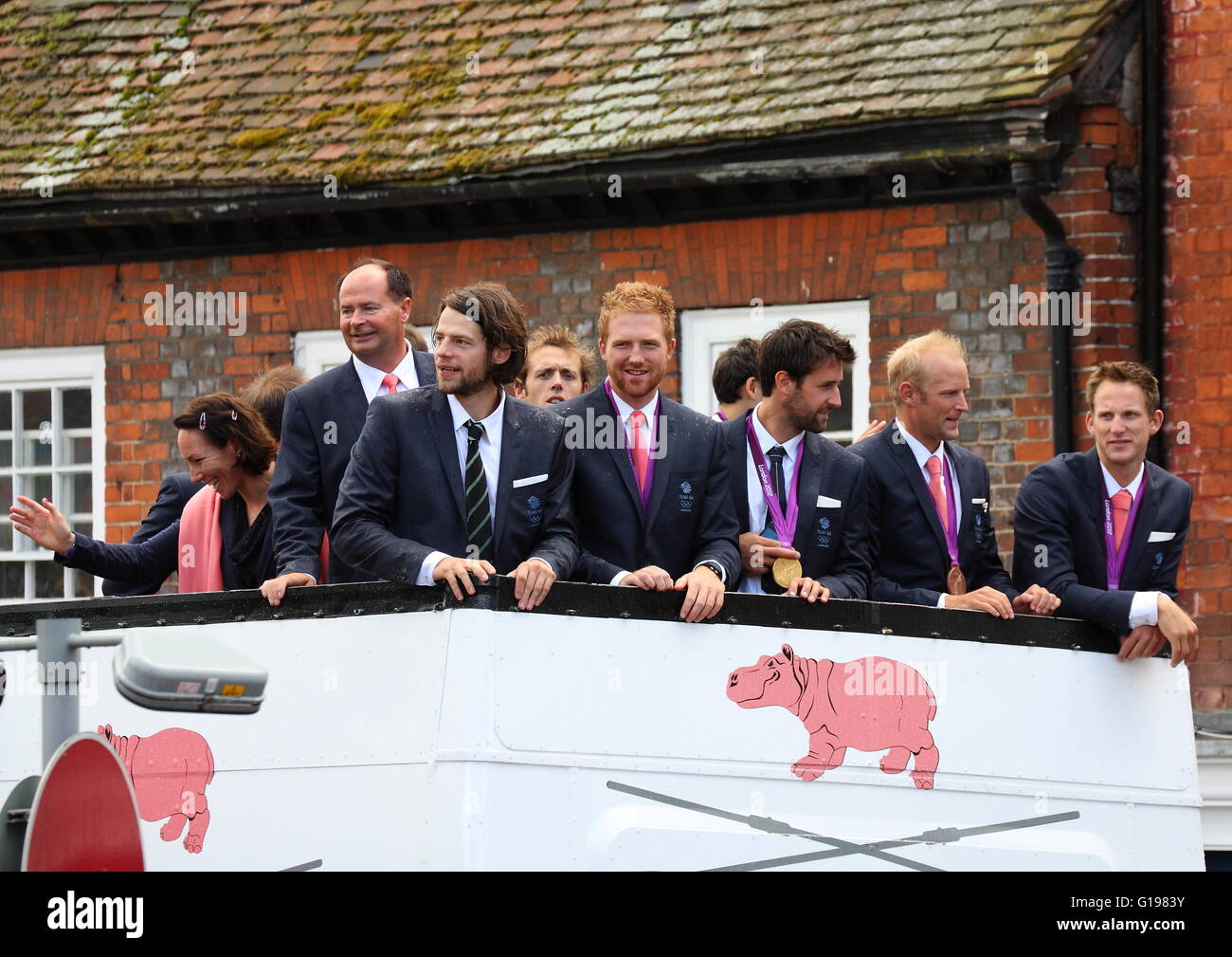 British Rowing Medalists of the 2012 London Olympics get a warm ...