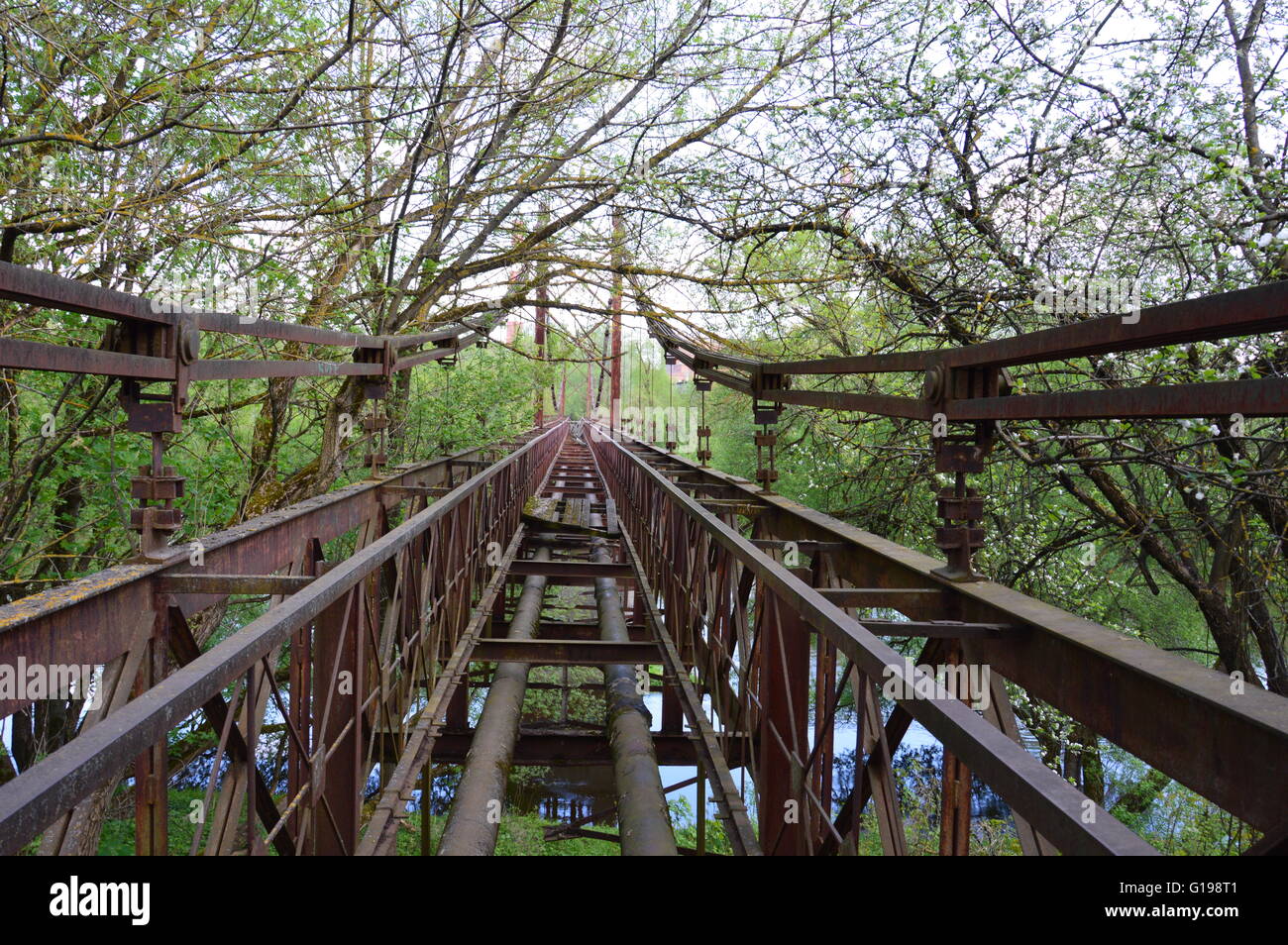 Unsafe bridge hi-res stock photography and images - Alamy