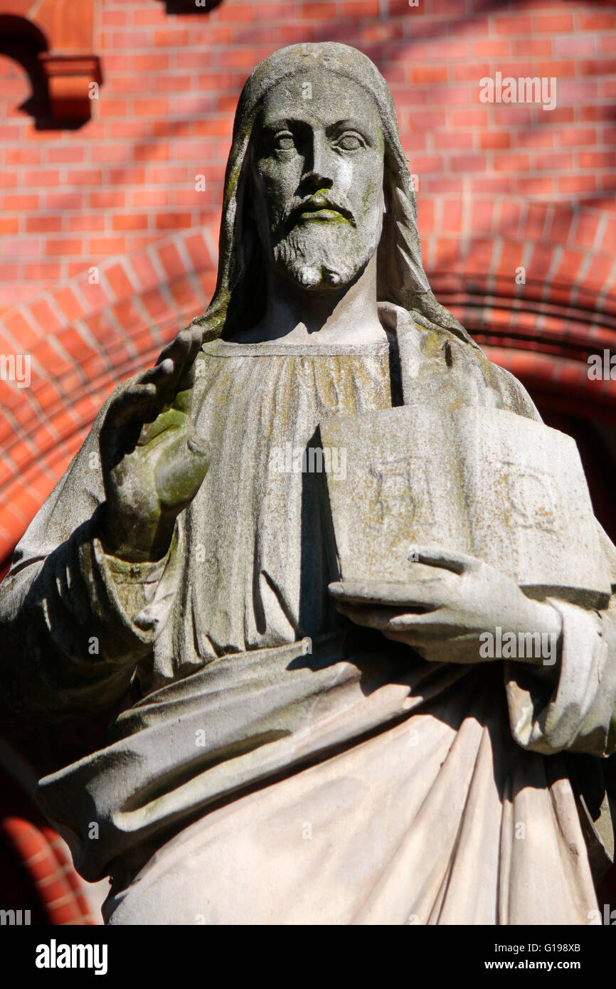 Jesus skulptur hi-res stock photography and images - Alamy