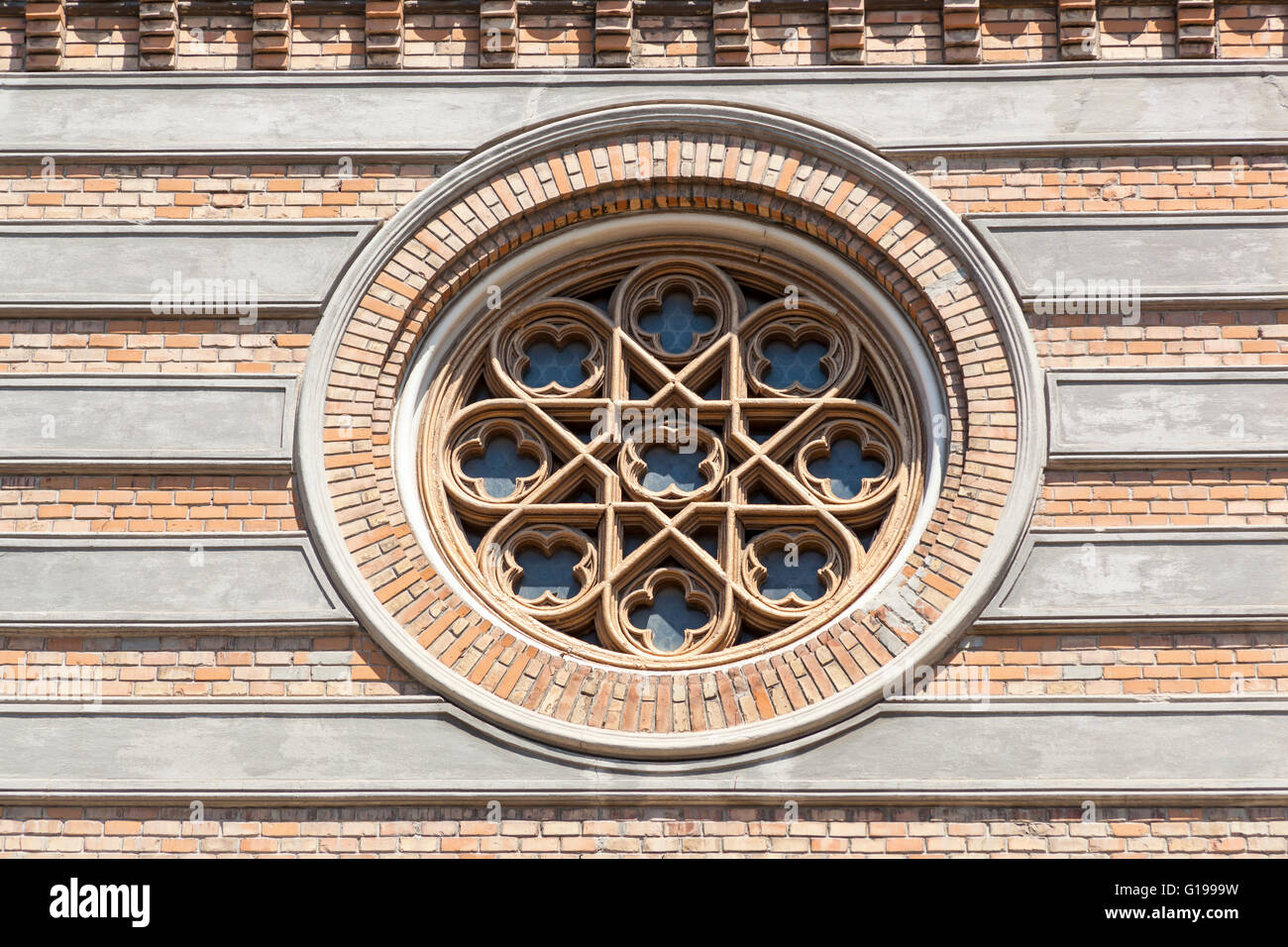 Round window on front of Saint Peter and Saint Paul the Apostles ...